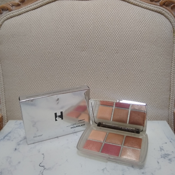 Hourglass | Makeup | Hourglass Ambient Lighting Edit Palette Ghost ...